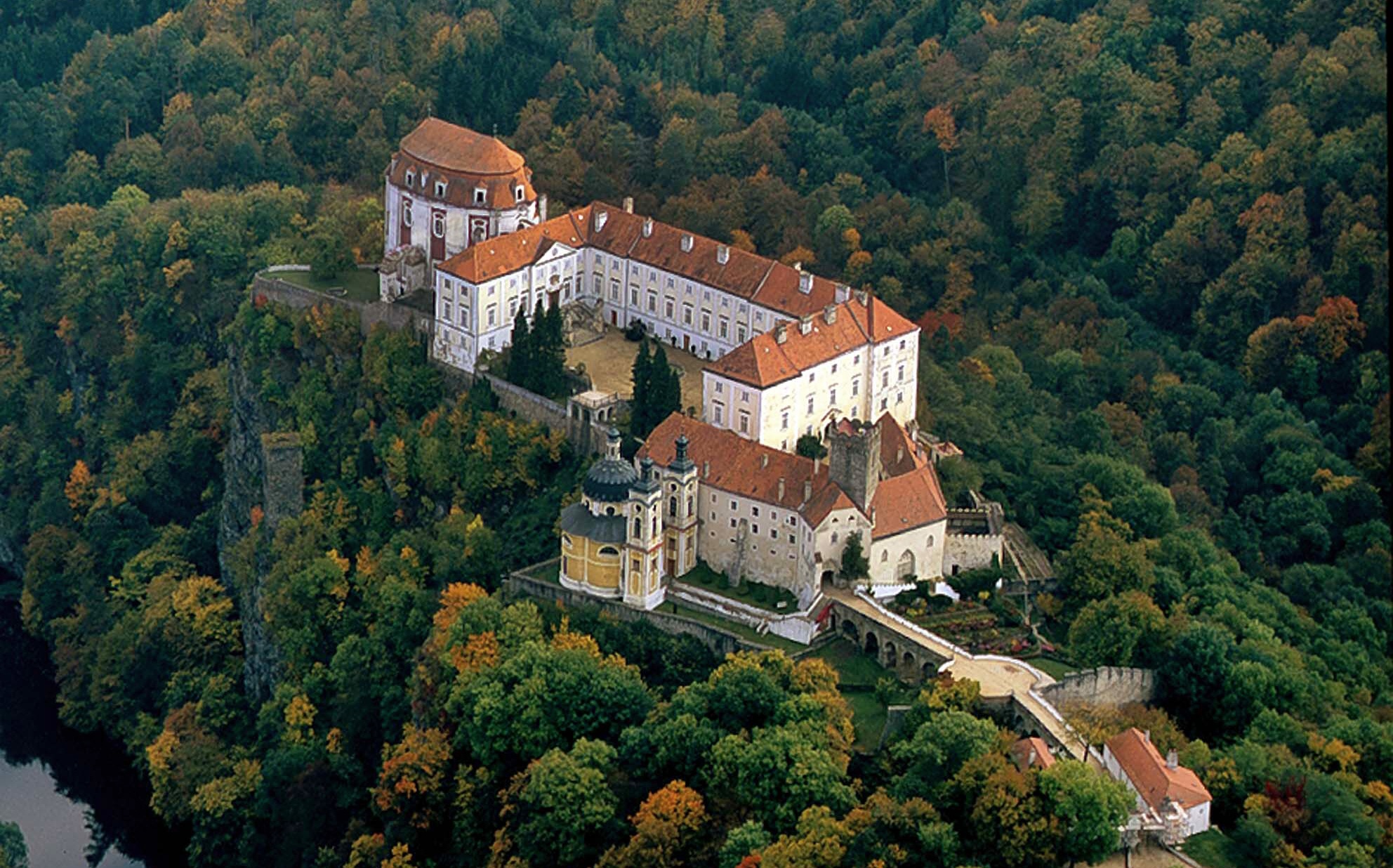 Celkové pohledy - Zámek Vranov nad Dyjí